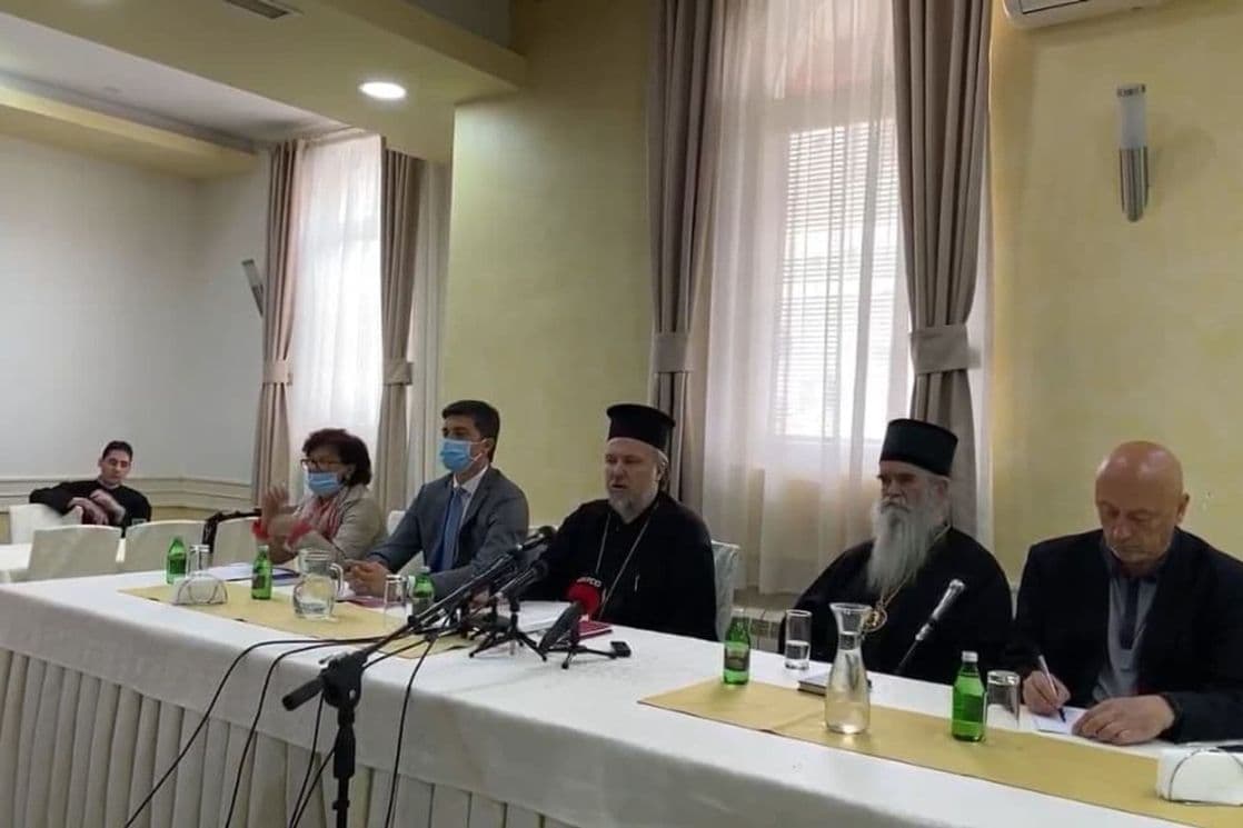 Džomić: Hapšenje Joanikija i sveštenika neosnovano, narod prepoznao ...