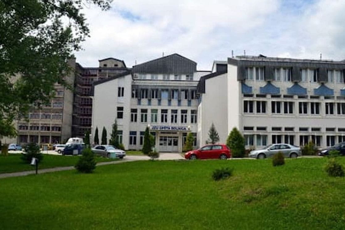 Pokušali da ukradu bakarne table sa krova bjelopoljske bolnice