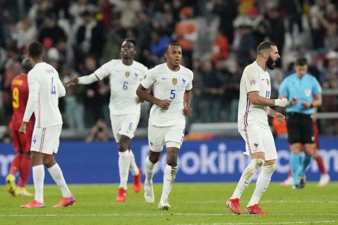 Francuska rival Španije u finalu