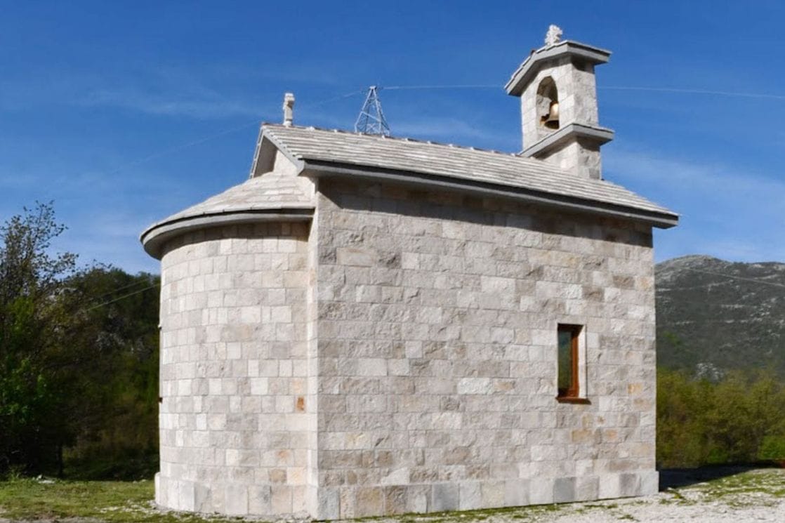 SPC obilježila Sutorman: Crkva Sv. Romana i Sv. Marka postala crkva Sv ...