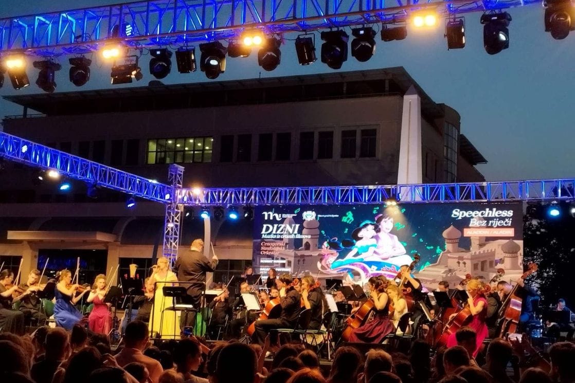 (FOTO) Muzika iz Diznijevih crtaća u izvođenju Crnogorskog simfonijskog ...