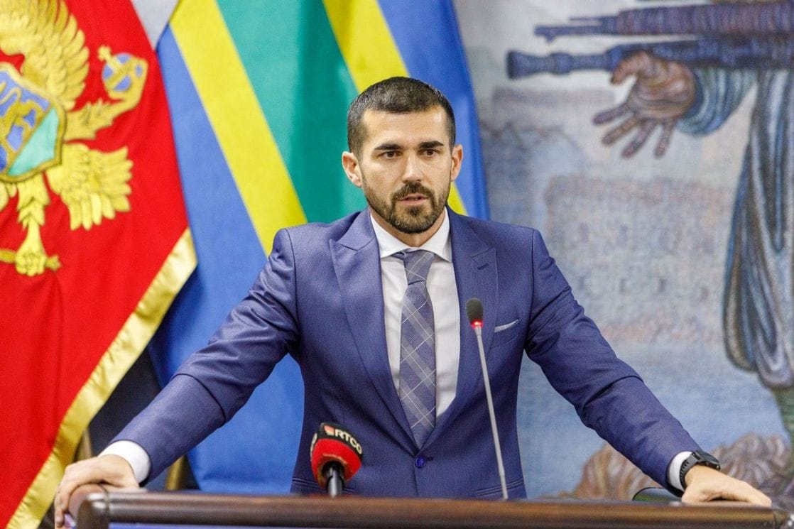 Nenezić: Vraćamo se u feudalizam, kilo lubenica za litar vina