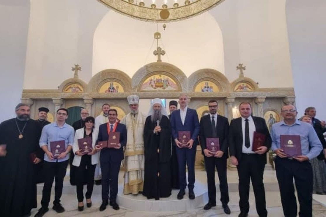 Porfirije sa episkopima iz Crne Gore osveštao hram u Argentini