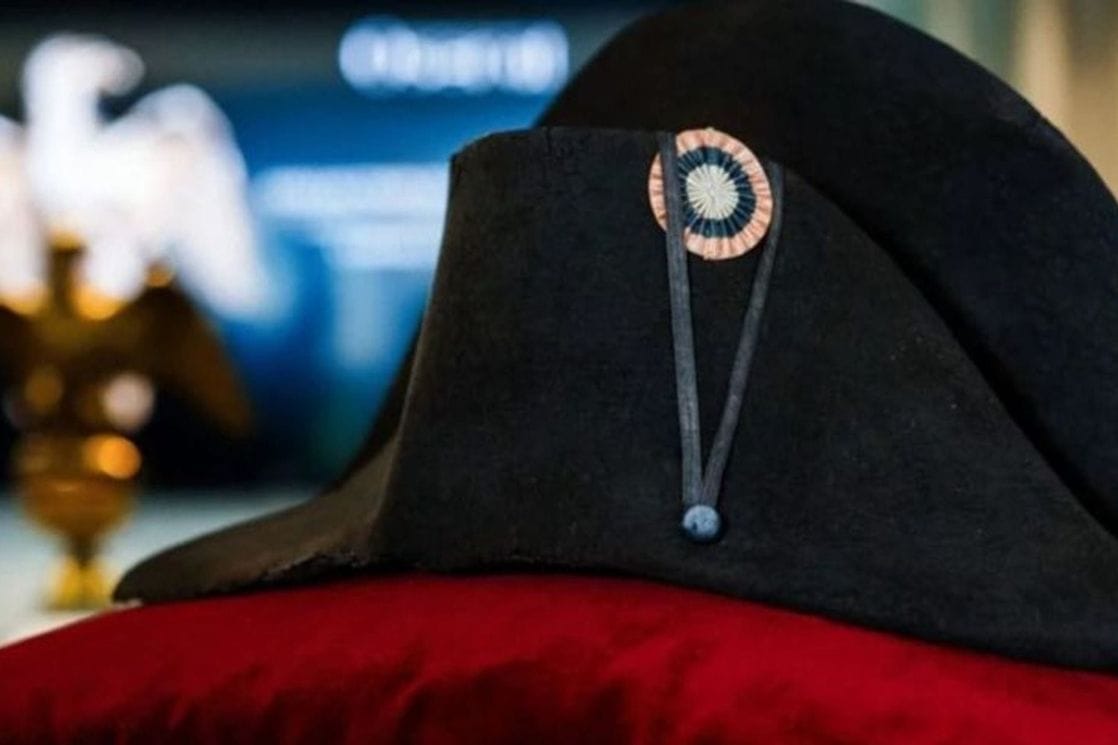 Na aukciji kapa Napoleona Bonaparte: Poznato i na koliko je procijenjena