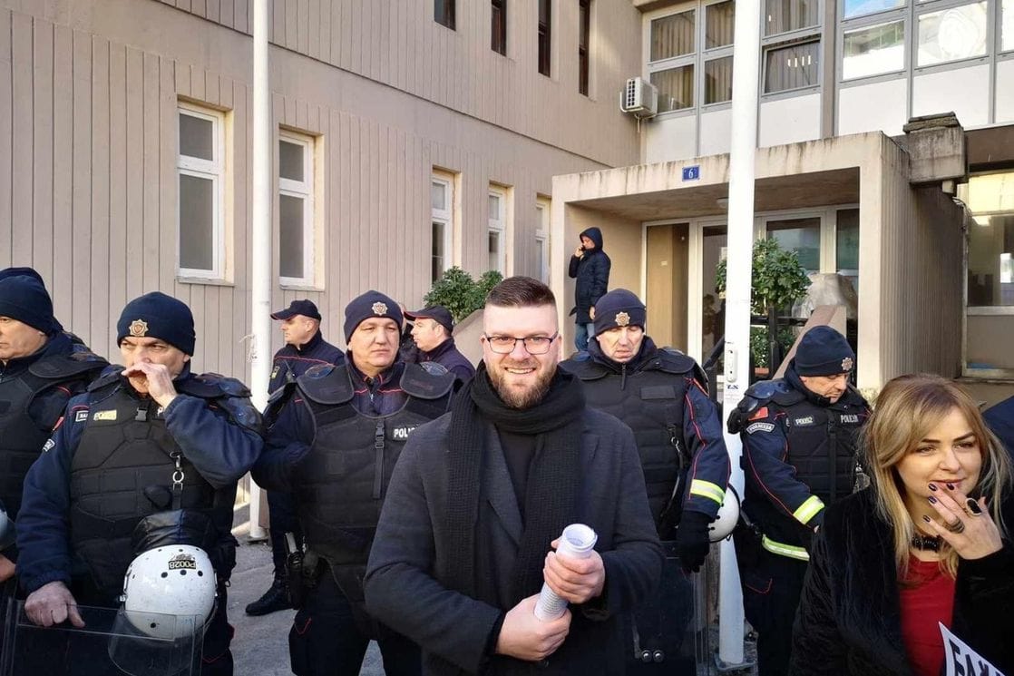 Batrićević: Otkako se srbijanski faktor uvukao u CG država postala ...