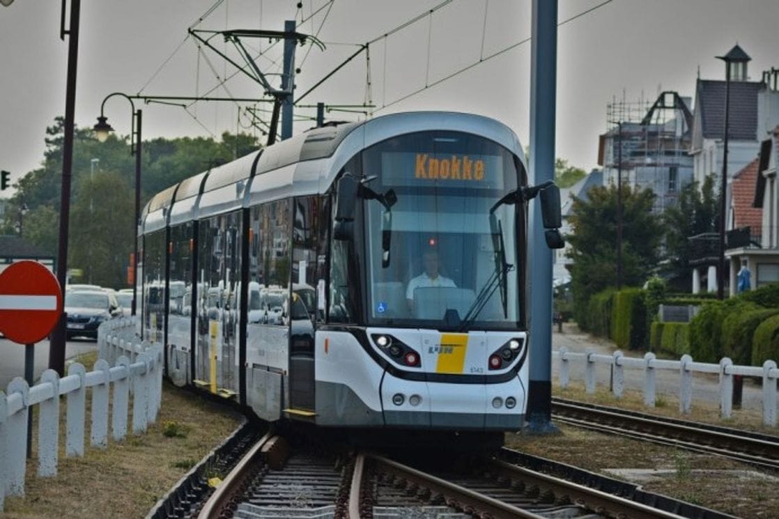 Vožnja u bajkovitim predjelima pokraj mora: Najduža tramvajska linija ...