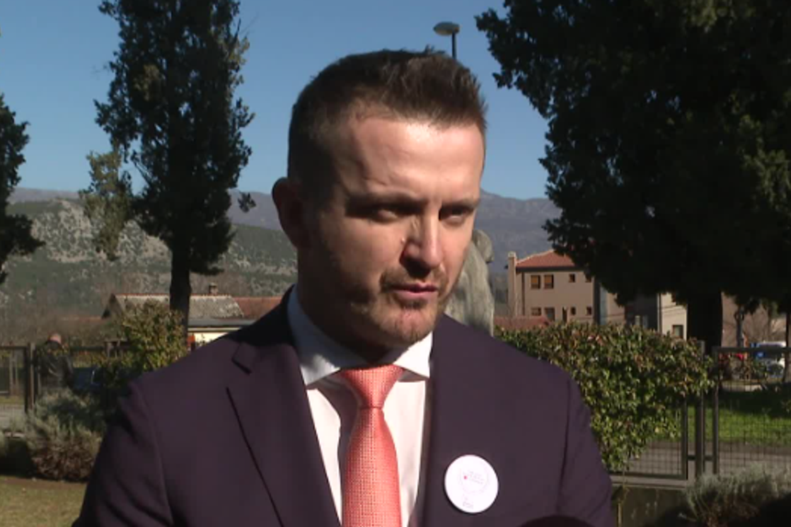 Dukaj: Na molbu bivšeg ambasadora Kosova razgovarao sam sa Kolešijem o ...