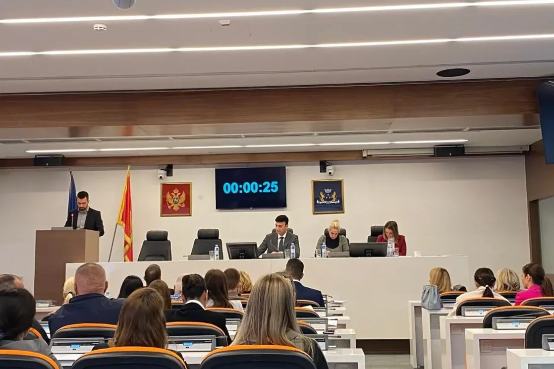 “Budva naš grad, naša kuća, naša porodica" - Milo Božović: NSD bi da ...