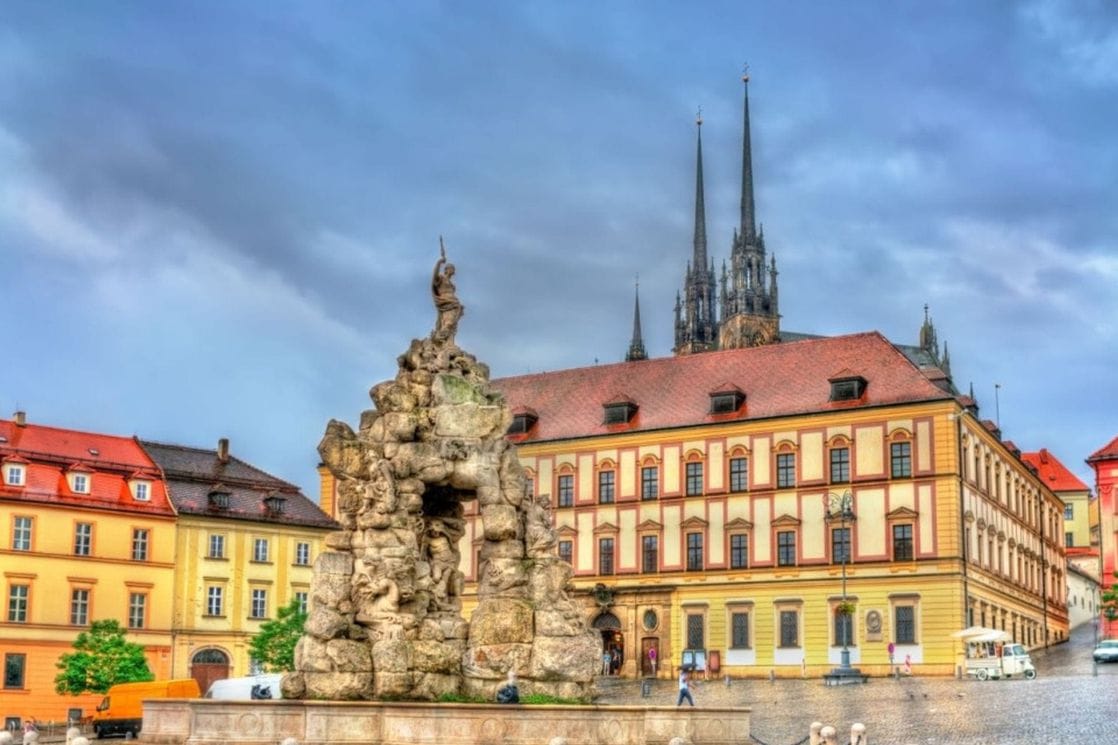 Podzemni hodnici i brojne znamenitosti: Ovaj češki grad je nezasluženo ...