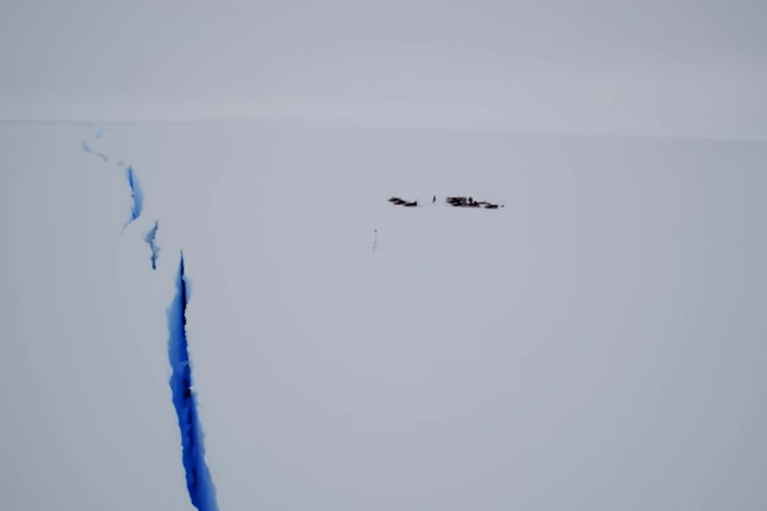 (VIDEO) Odlomila se ogromna santa leda na Antarktiku