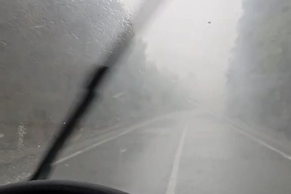 (VIDEO) Nevrijeme u Nikšiću: Grad pada kod Budoša (VIDEO) Nevrijeme u Nikšiću: Grad pada kod Budoša