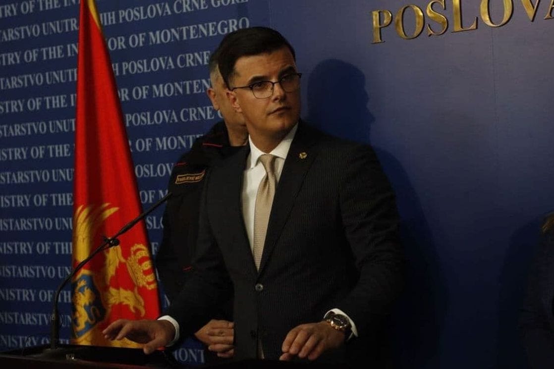 Šaranović suspendovao Veljović i Boškovića