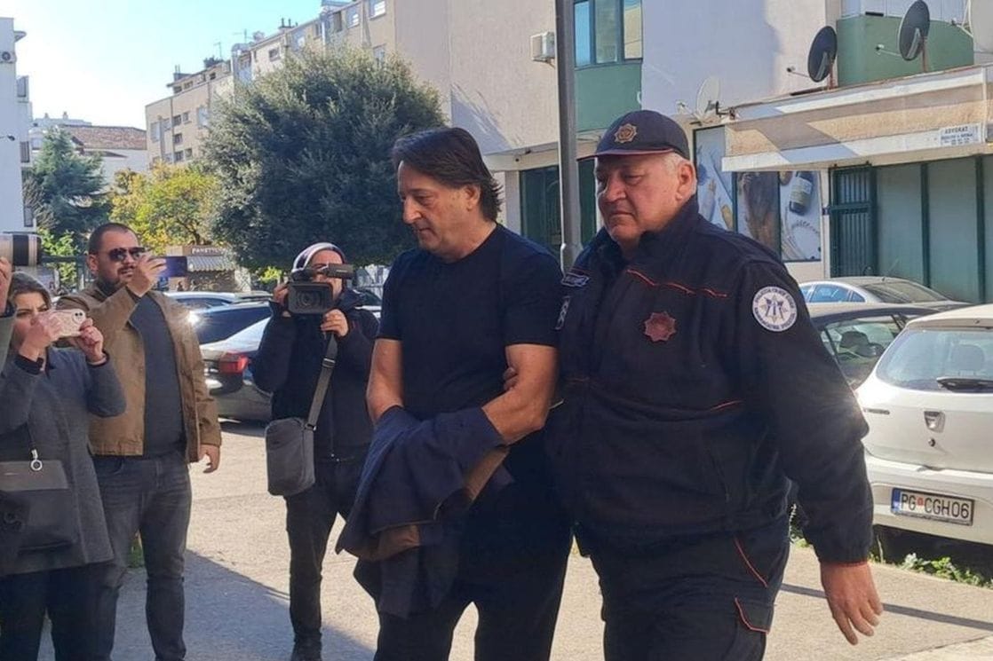 Bećirović i Mijatović davili, vukli za kosu i prijetili novinarki