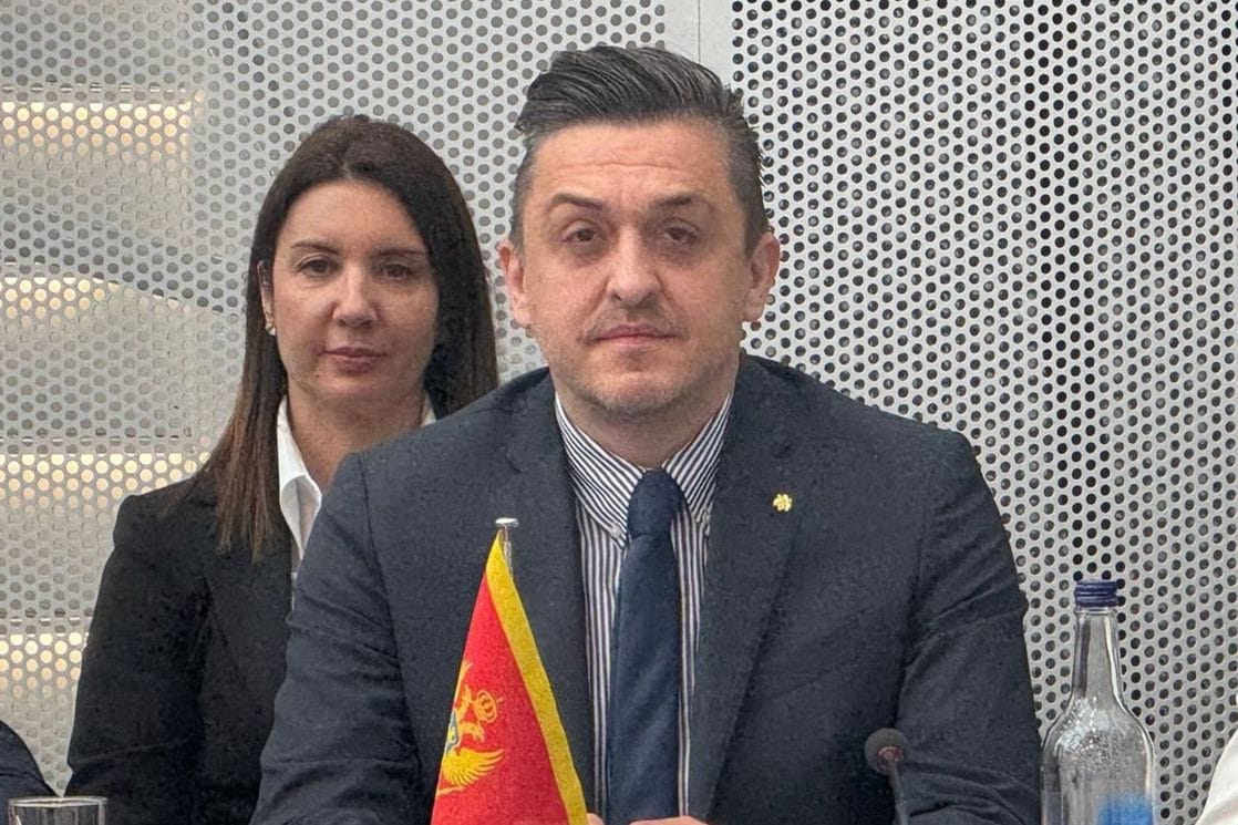 Vuković diplomirao na fakultetu bez akreditacije