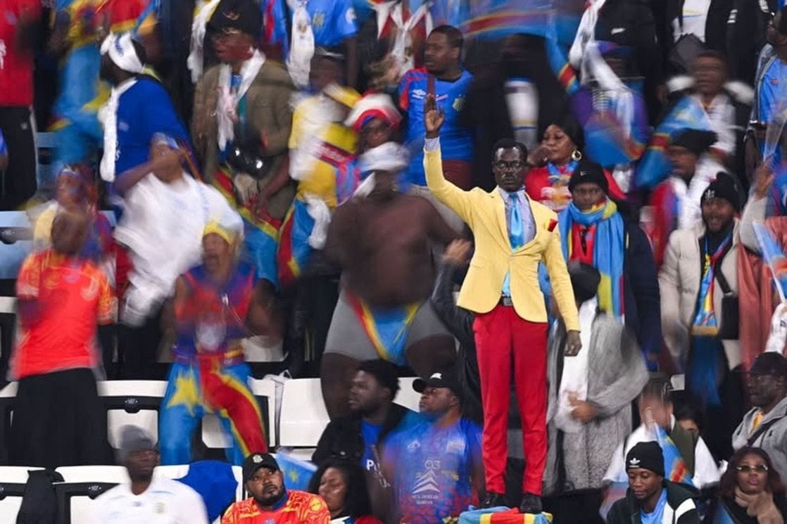 Navijač Konga je hit na prvenstvu Afrike, evo zašto cijelu utakmicu ...